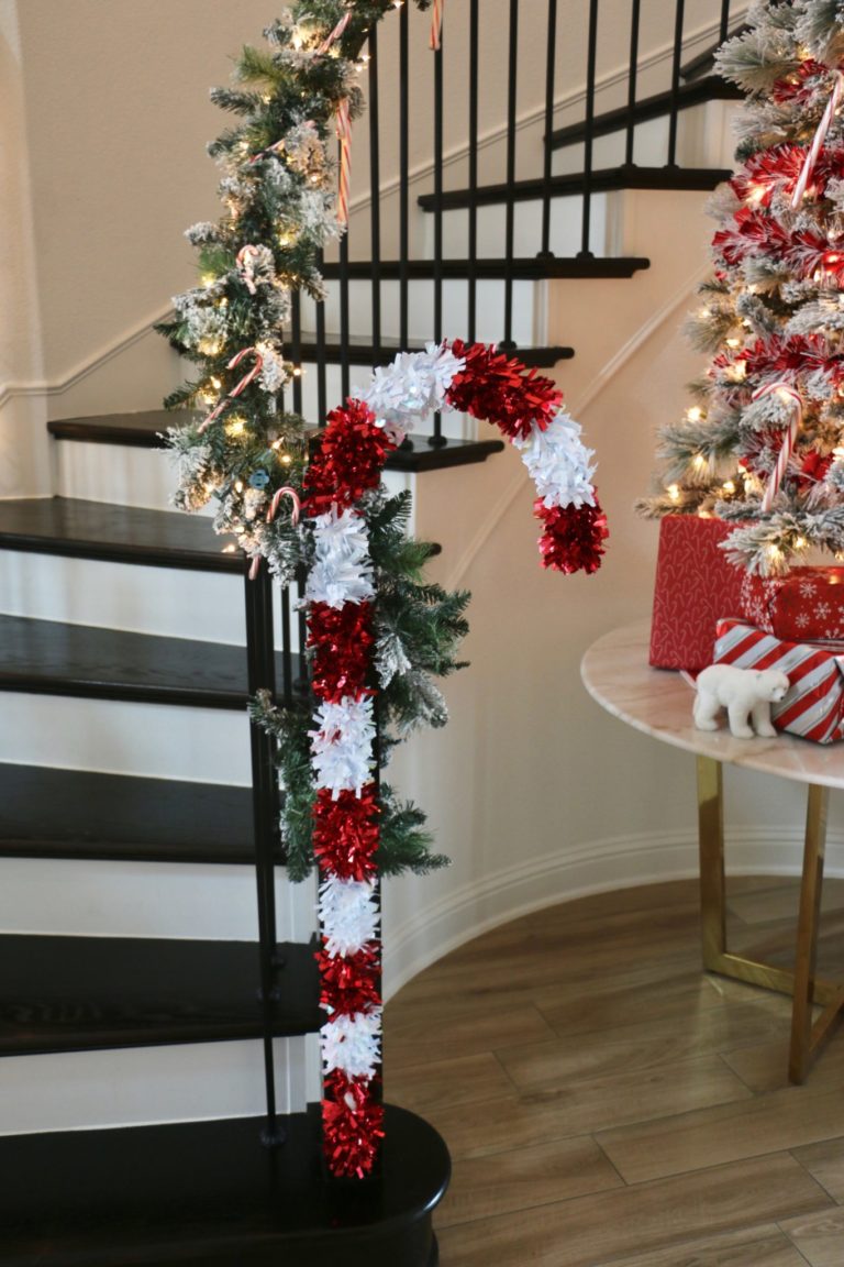 My Candy Cane Themed Christmas Decor - ravenelysetv.com
